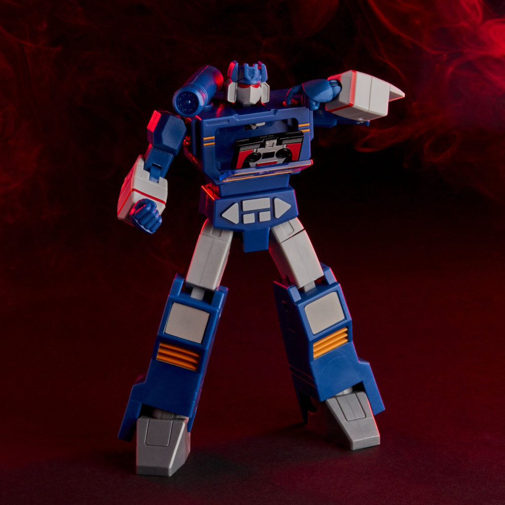 Transformers RED Soundwave Revealed In Stock Photos - Radio Free Cybertron